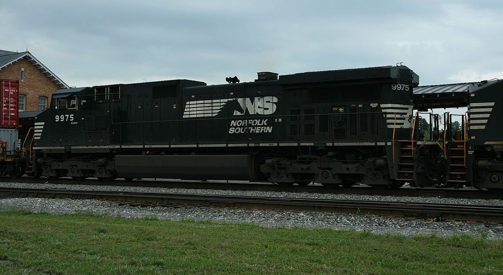 NS 9975